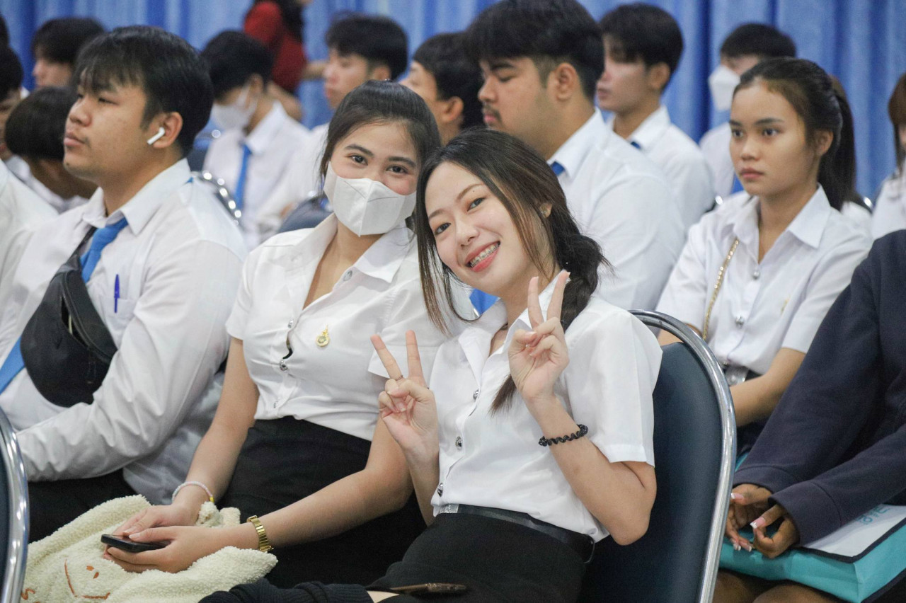 มหาวิทยาลัยเทคโนโลยีราชมงคลตะวันออก วิทยาเขตจันทบุรี Rajamangala University of Technology Tawan ...